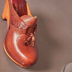Side Step | Shoes | Vintage 97s Sweet Steps Brown Leather Wooden Clogs ...